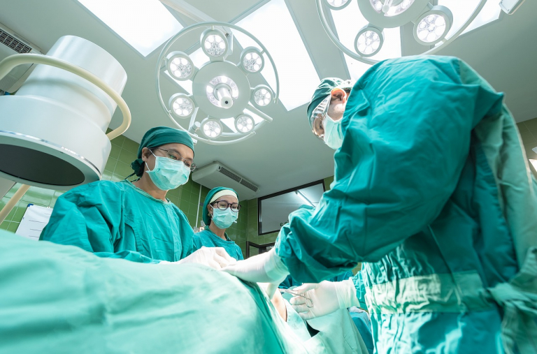 Fotografie před a po operaci transplantace jater, která vám vyrazí dech ...